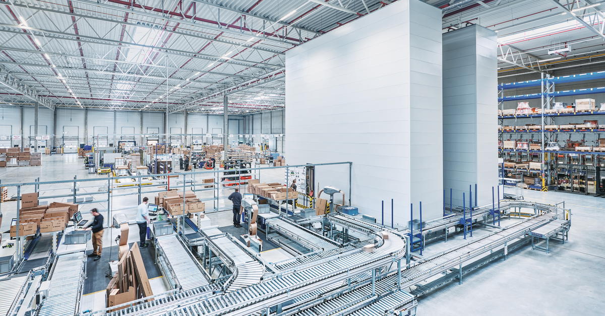 18 Warehouse Organization Ideas to Boost Productivity and Morale